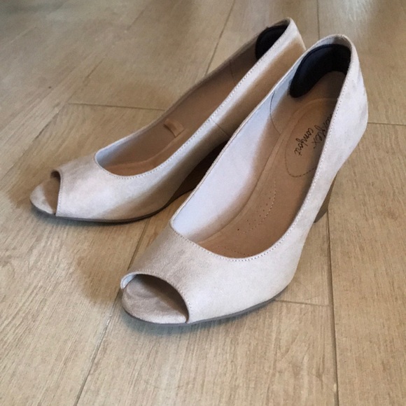 dexflex comfort | Shoes | Dexflex Peeptoe Wedges | Poshmark